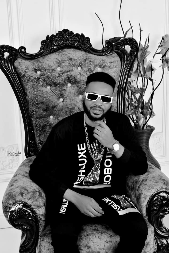 Jboy Favour - Lifted Above