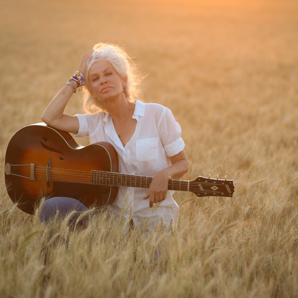 Robin Macy - Here in the Heartland
